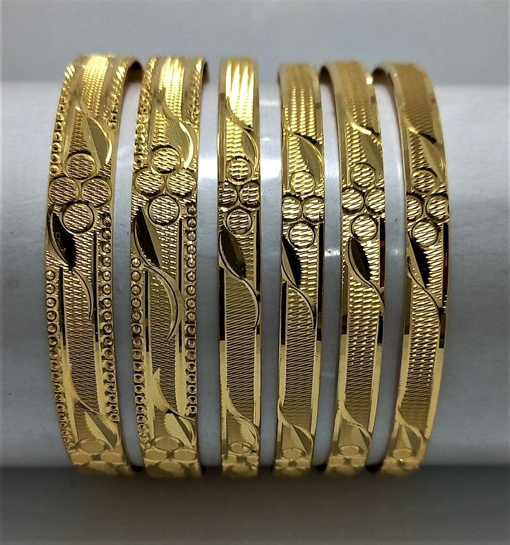 Chudda Bangle Set with 2 Kara and 4 Bangles - Storelize